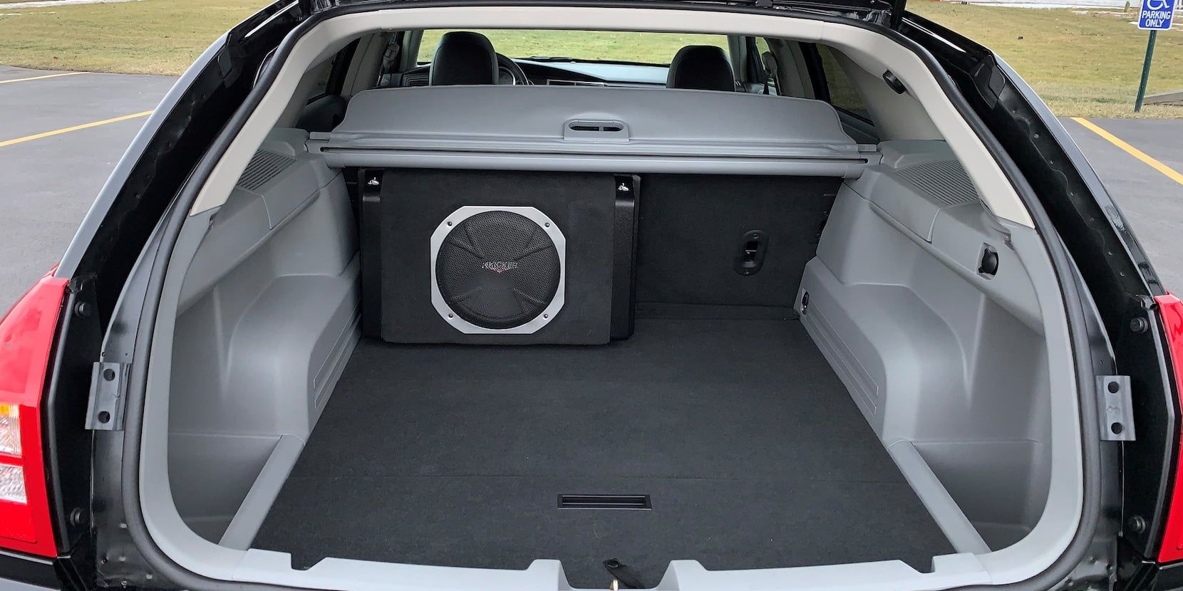 10 Reasons Why You Should Buy A Dodge Magnum SRT8