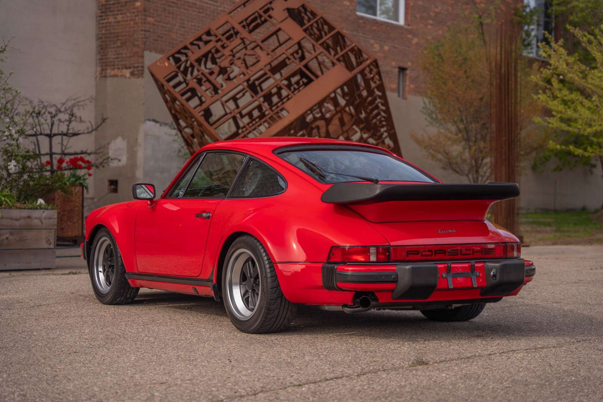 10 Scary-Fast Sports Cars Only A Pro Driver Can Handle