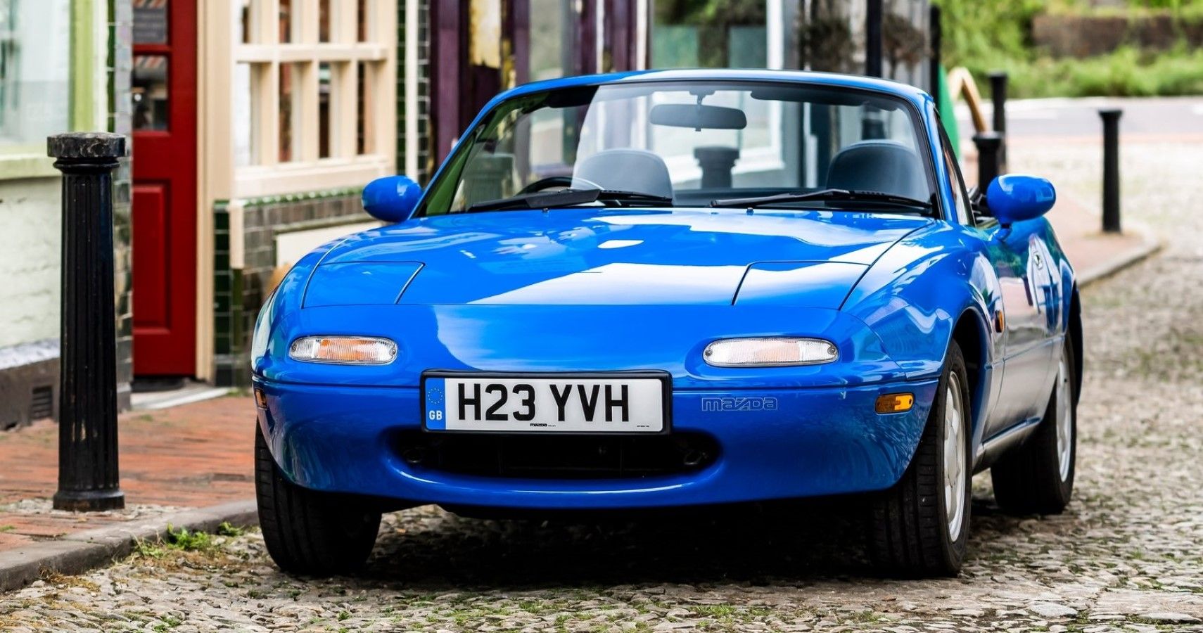 What We Love About The First-Generation Mazda MX-5 Miata