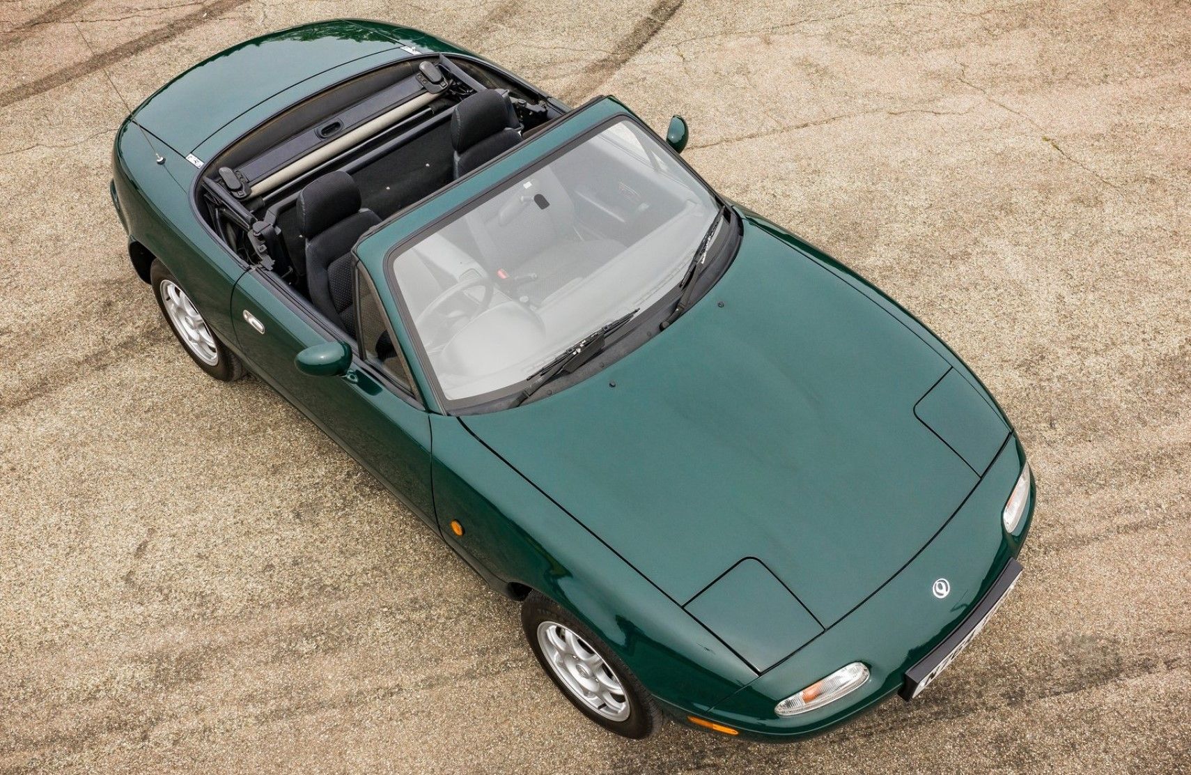 What We Love About The First-Generation Mazda MX-5 Miata