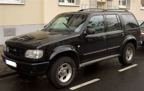 Check Out These Cheap First Cars For Under $1,000