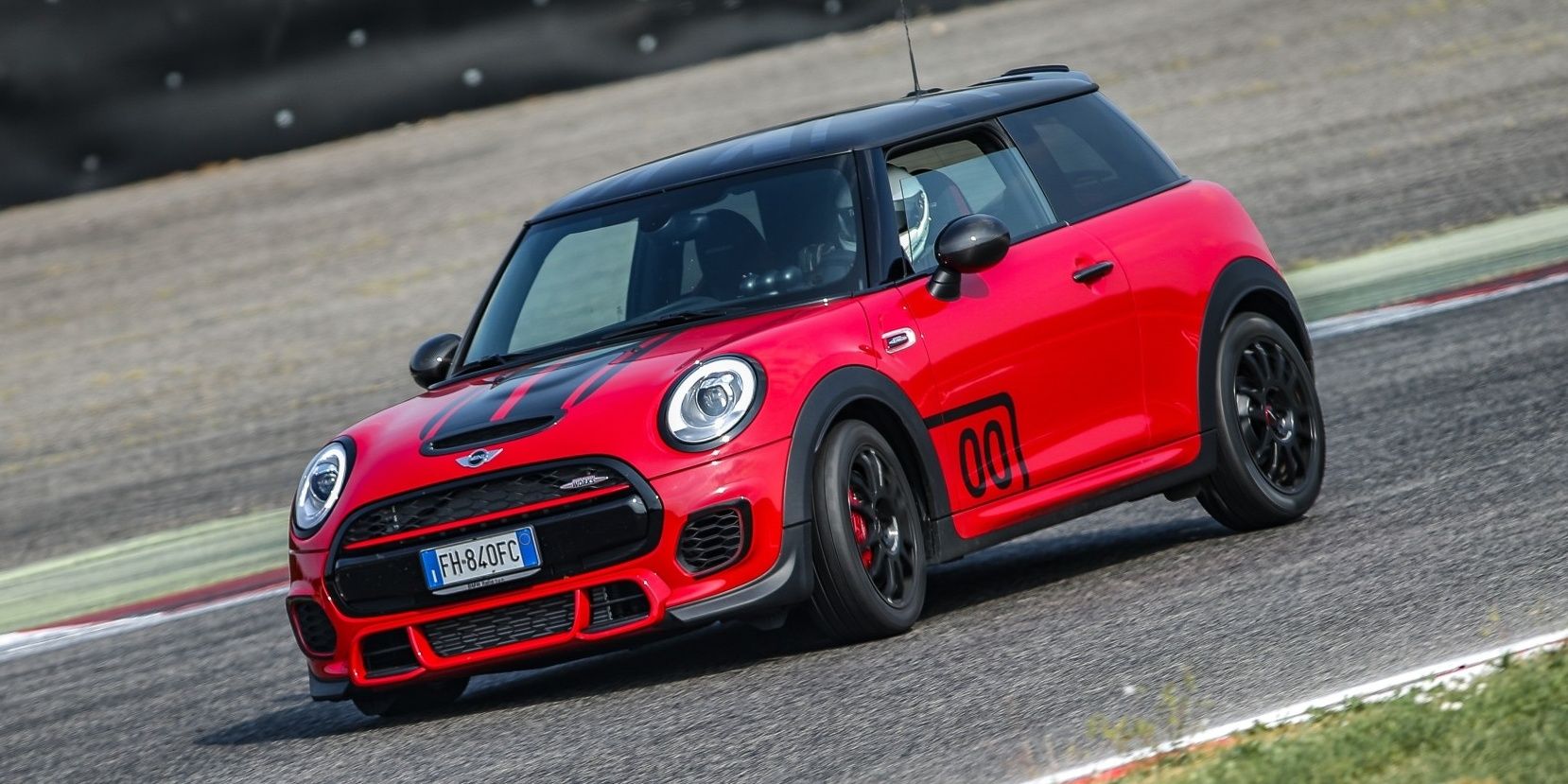 10 British Sports Cars So Rare You'll Never See Them In Real Life