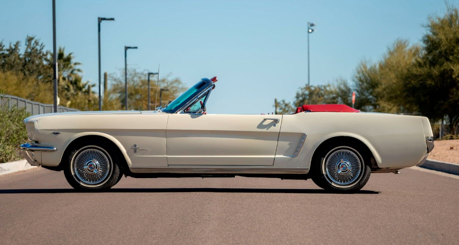 Classic Ford Mustang Exhibited At The 1960s World's Fair Still Looks ...
