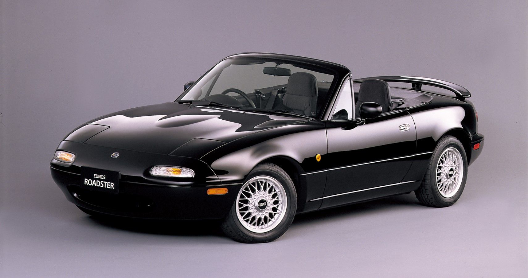 What We Love About The First-Generation Mazda MX-5 Miata