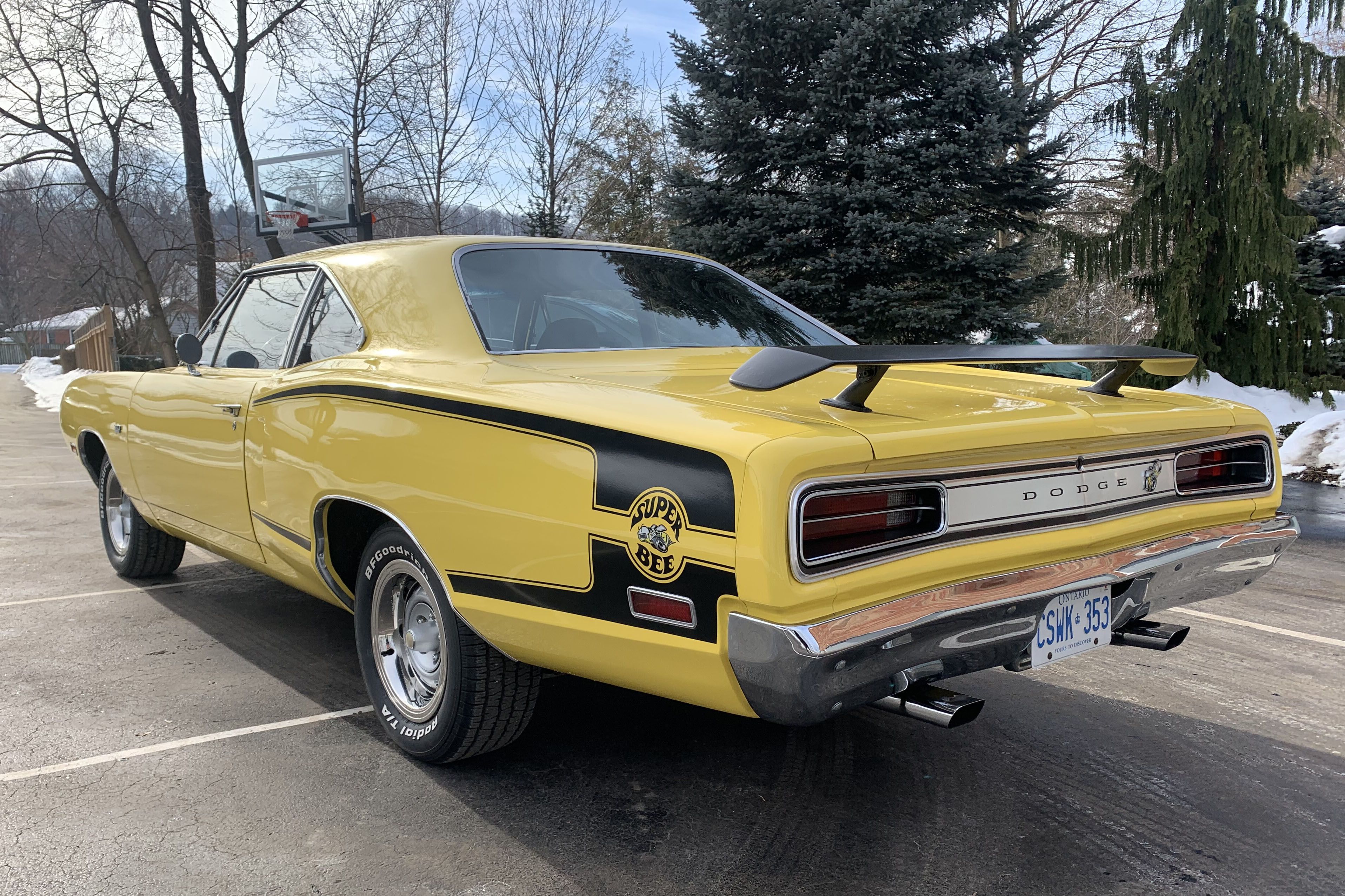 1970 Dodge Super Bee In Top Banana Yellow Has A Numbers-Matching 383 Engine