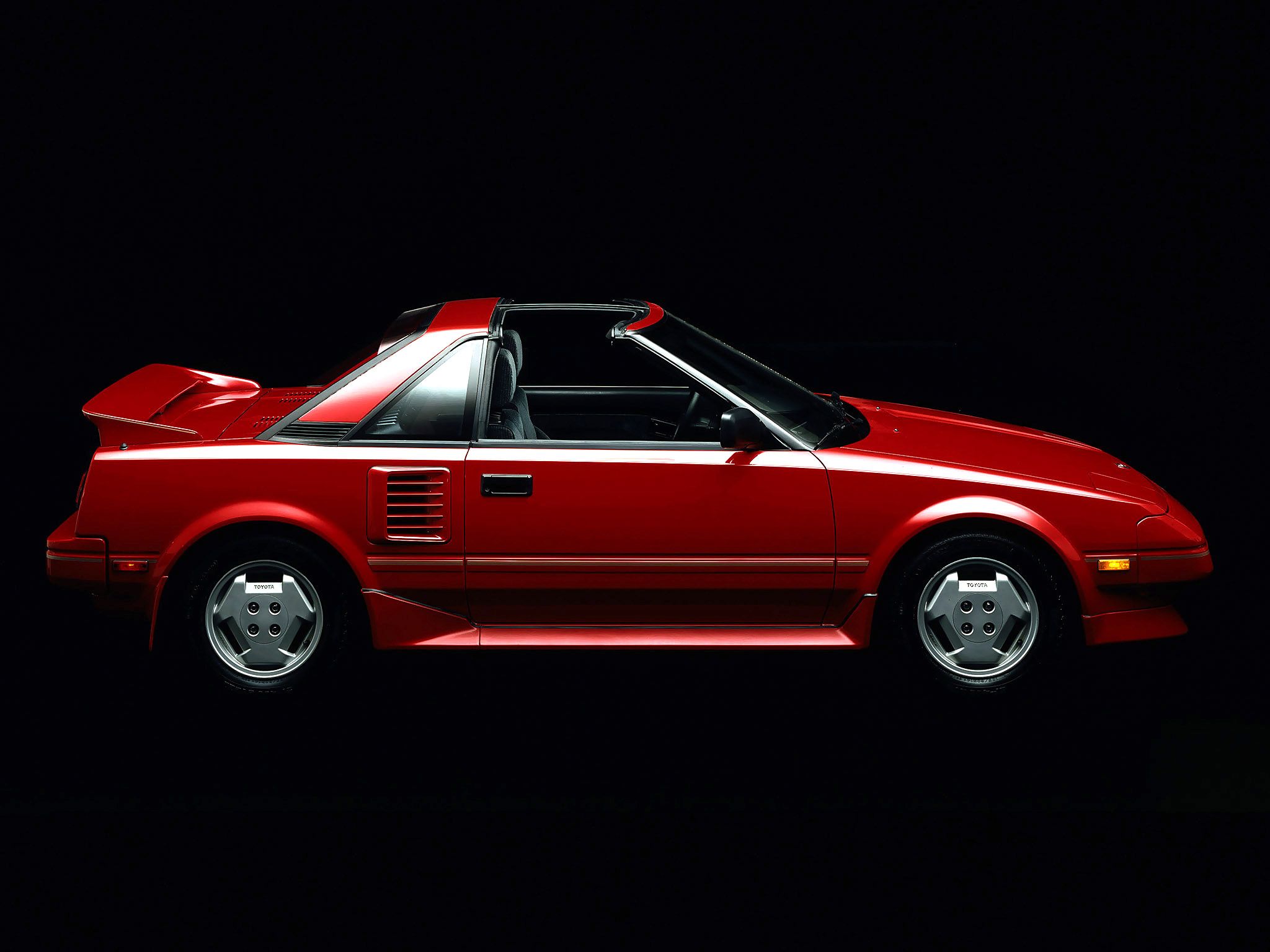 10 Slow Cars That Are A Blast To Drive Fast