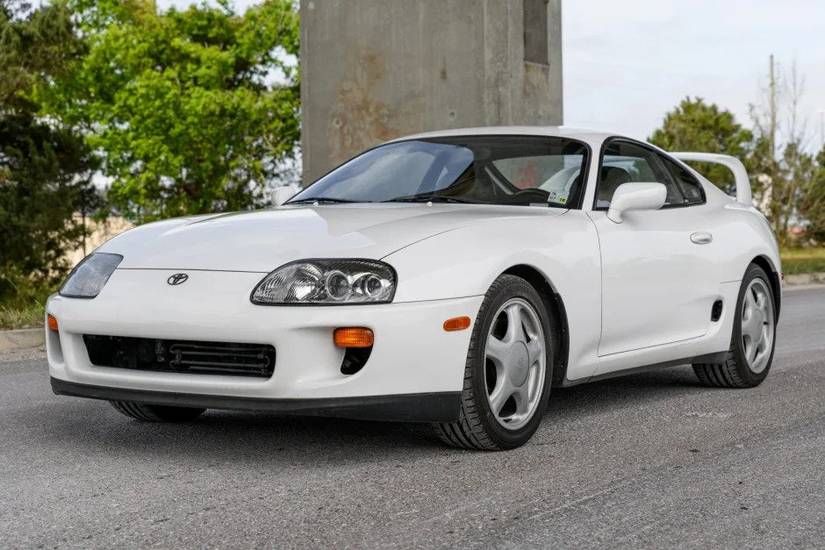 12 Of The Fastest Cars Of The '90s (And The 11 Slowest)