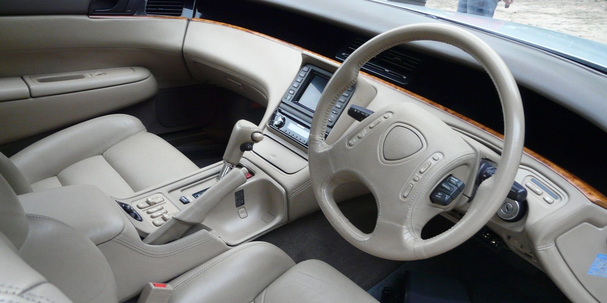 10 Reasons Why Gearheads Should Consider The Mazda Eunos Cosmo