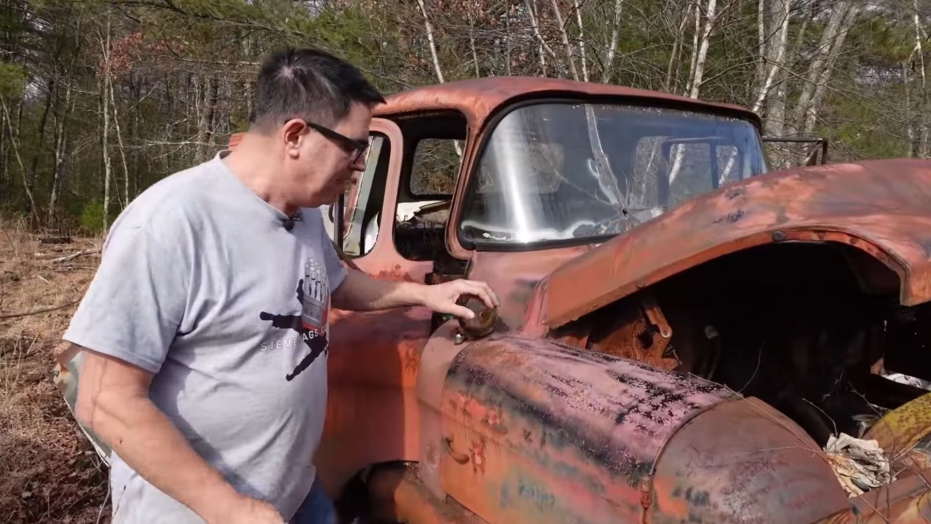 The Reasons Why A 1950s GMC F370 Truck Has A Pontiac V8