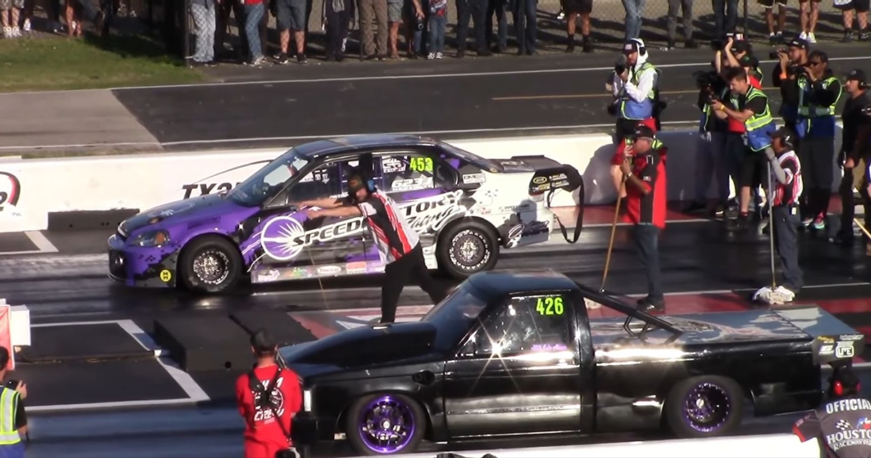 Breaking Records With This AWD Honda Civic At The Drag Strip