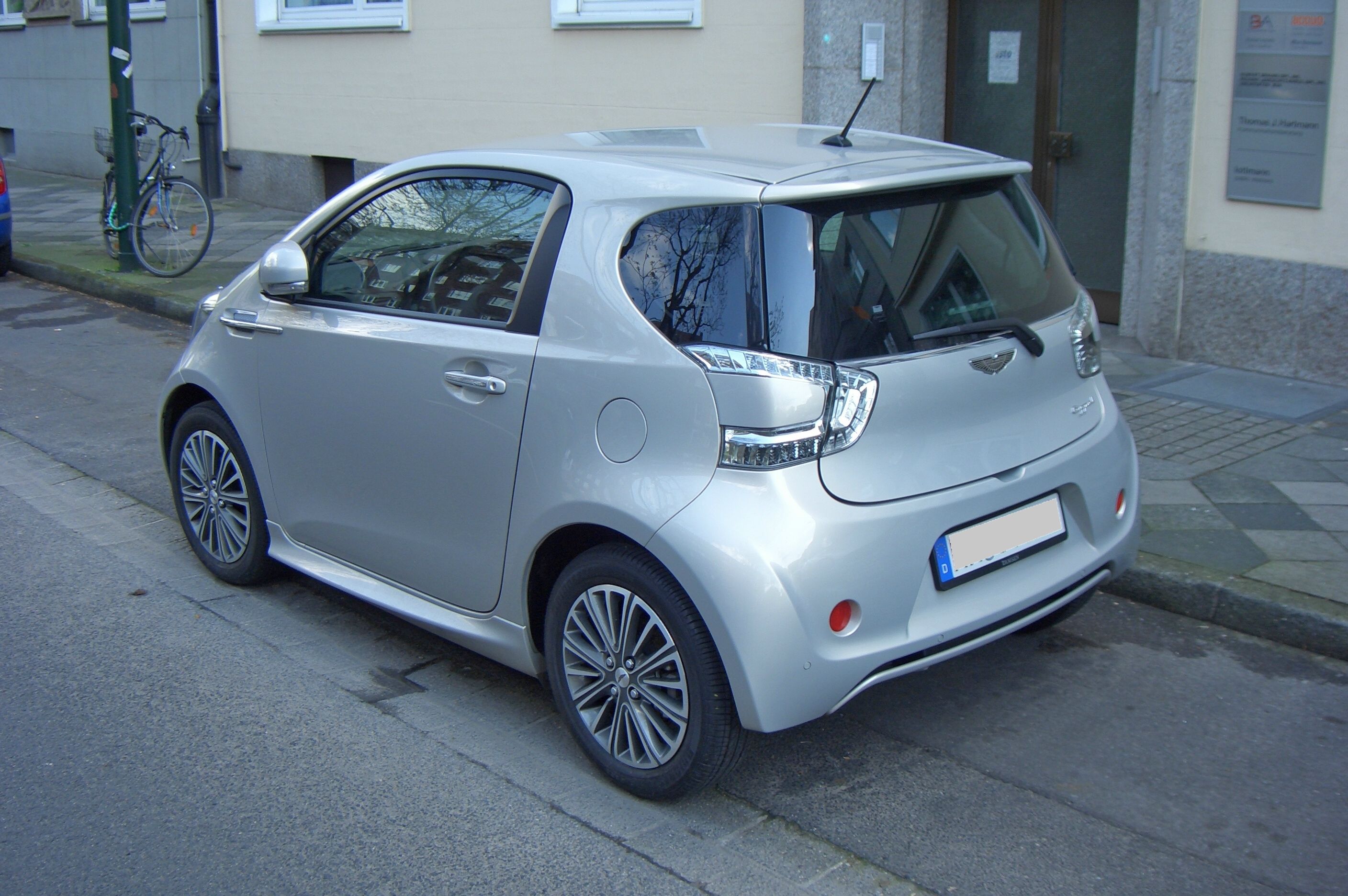 10 Things We Just Learned About The Aston Martin One-77