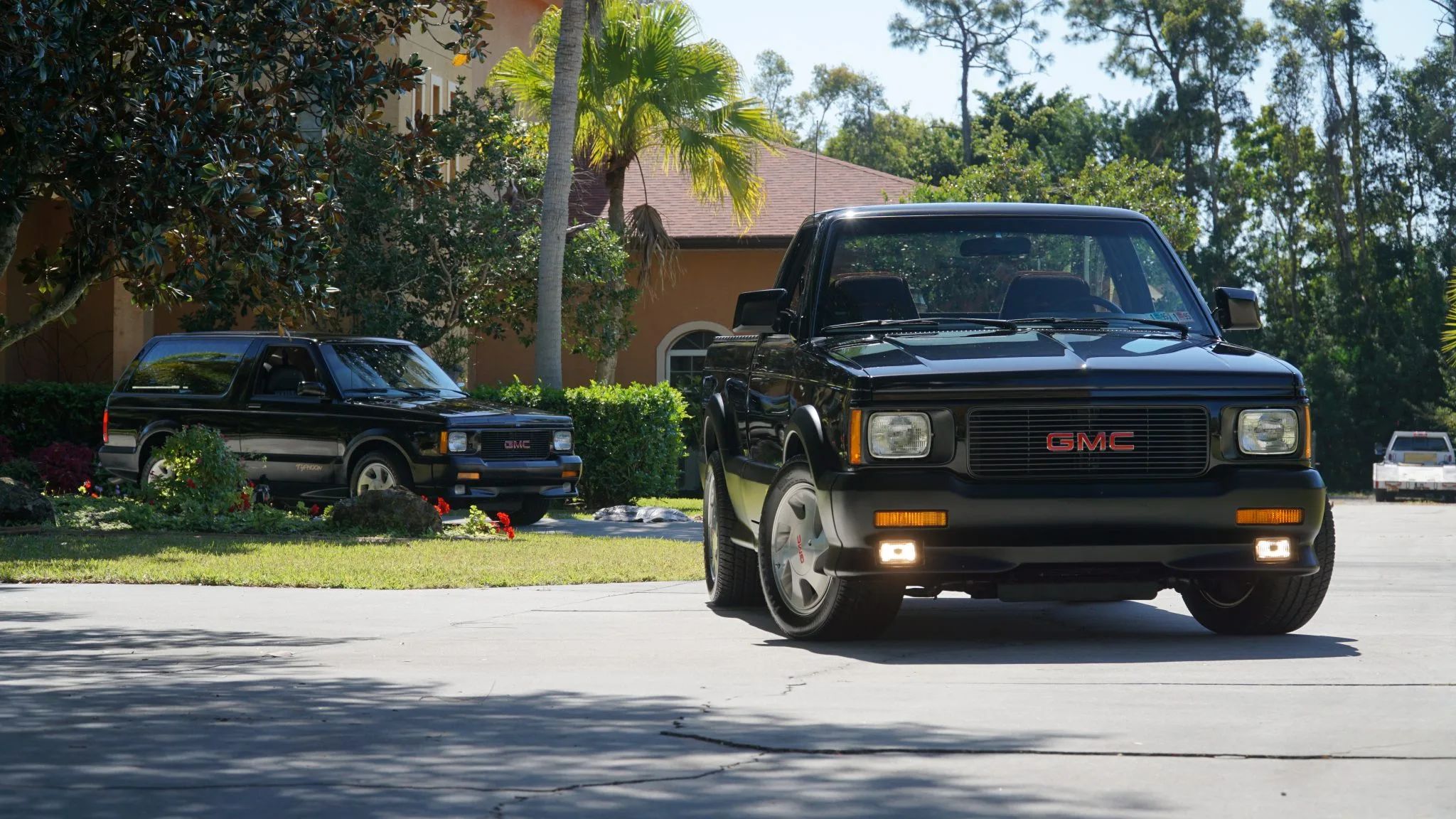10 Things Gearheads Forgot About The GMC Typhoon And Syclone