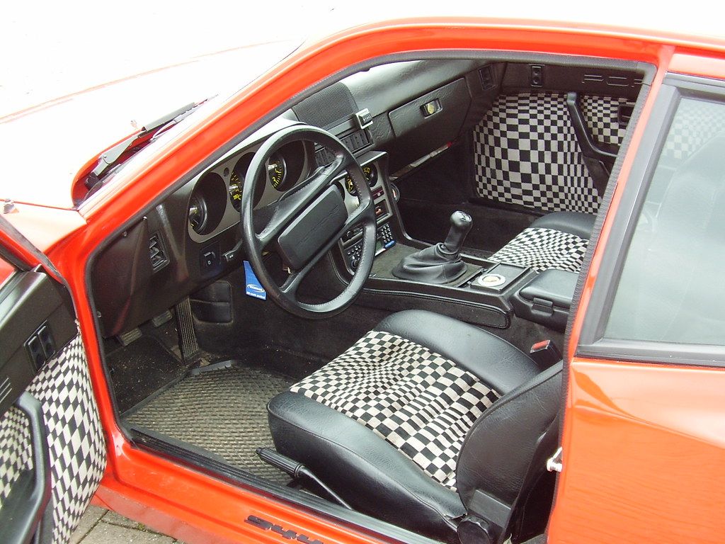8 Reasons Why We Love The Porsche 944 (2 Reasons Why We'd Never Buy One)