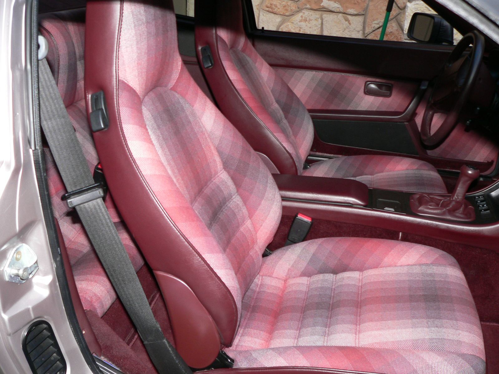 8 Reasons Why We Love The Porsche 944 (2 Reasons Why We'd Never Buy One)