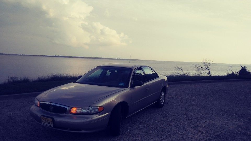 10 Everyday Cars That Are Perfect For Long Distance Driving