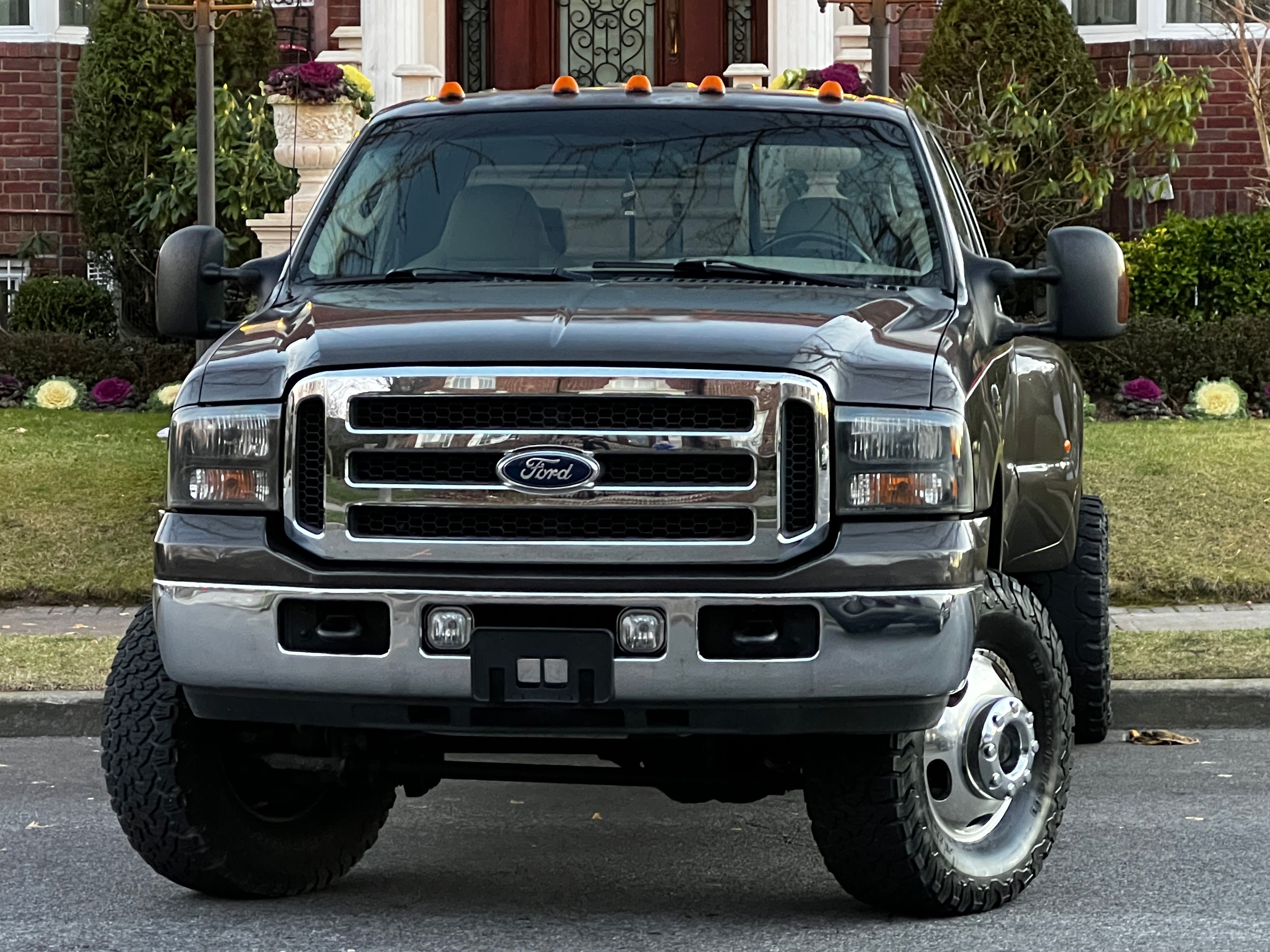 This Is How Much A 2006 Ford F-350 Costs Today