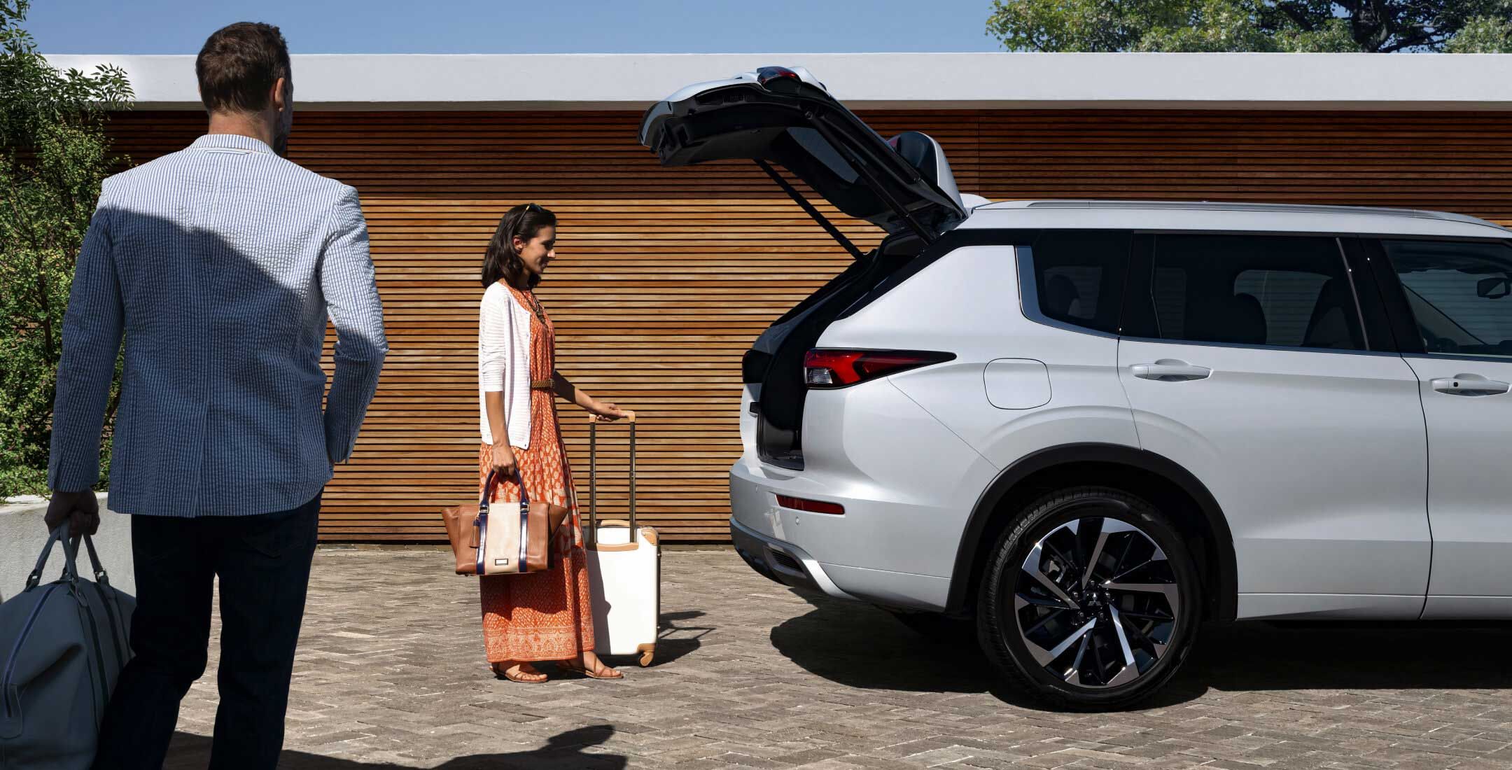 These Are Our Favorite Features Of The 2022 Mitsubishi Outlander