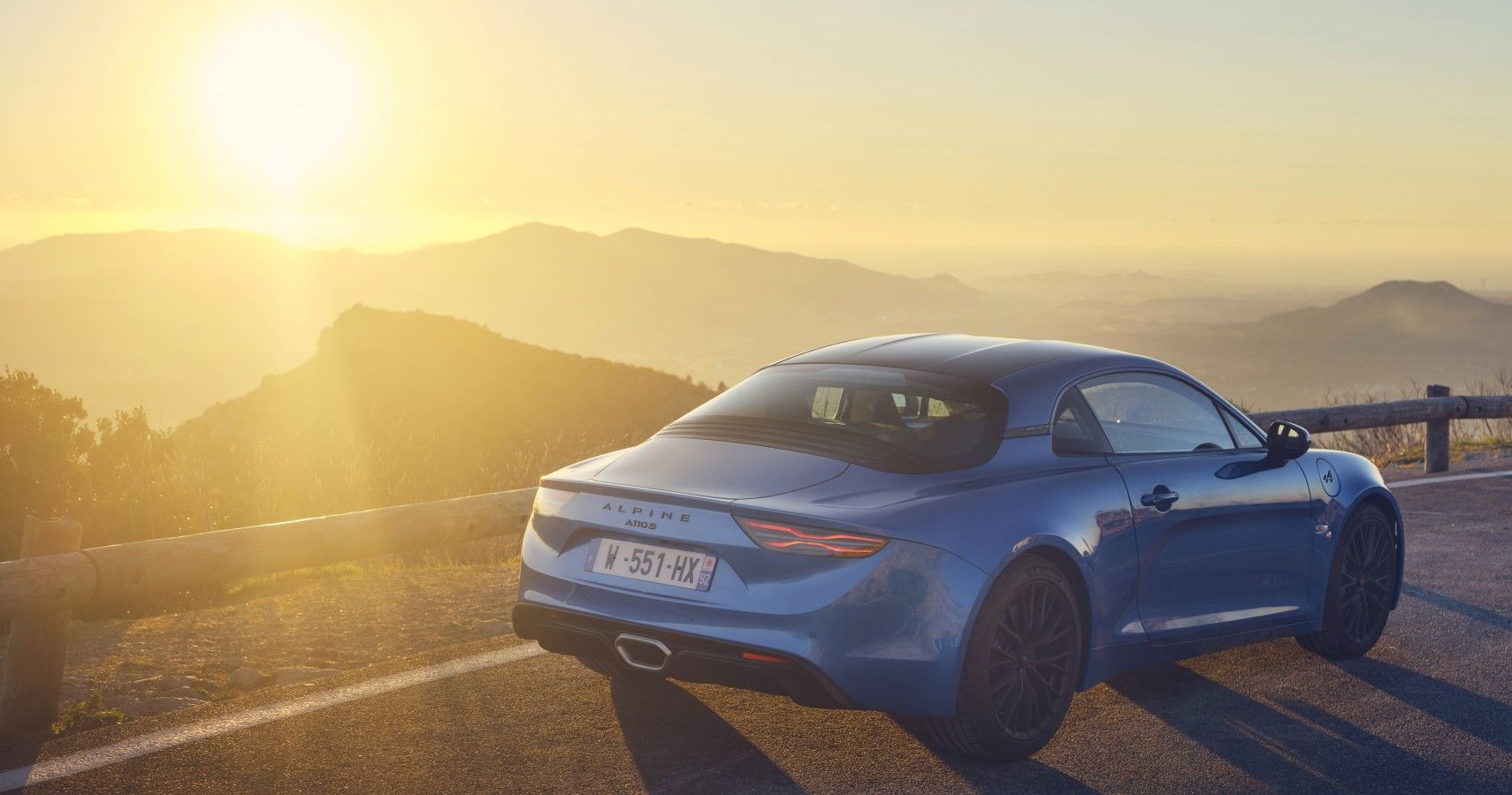 The 2022 Alpine A110 S Is A 300-HP Sports Car We Would Love To Drive