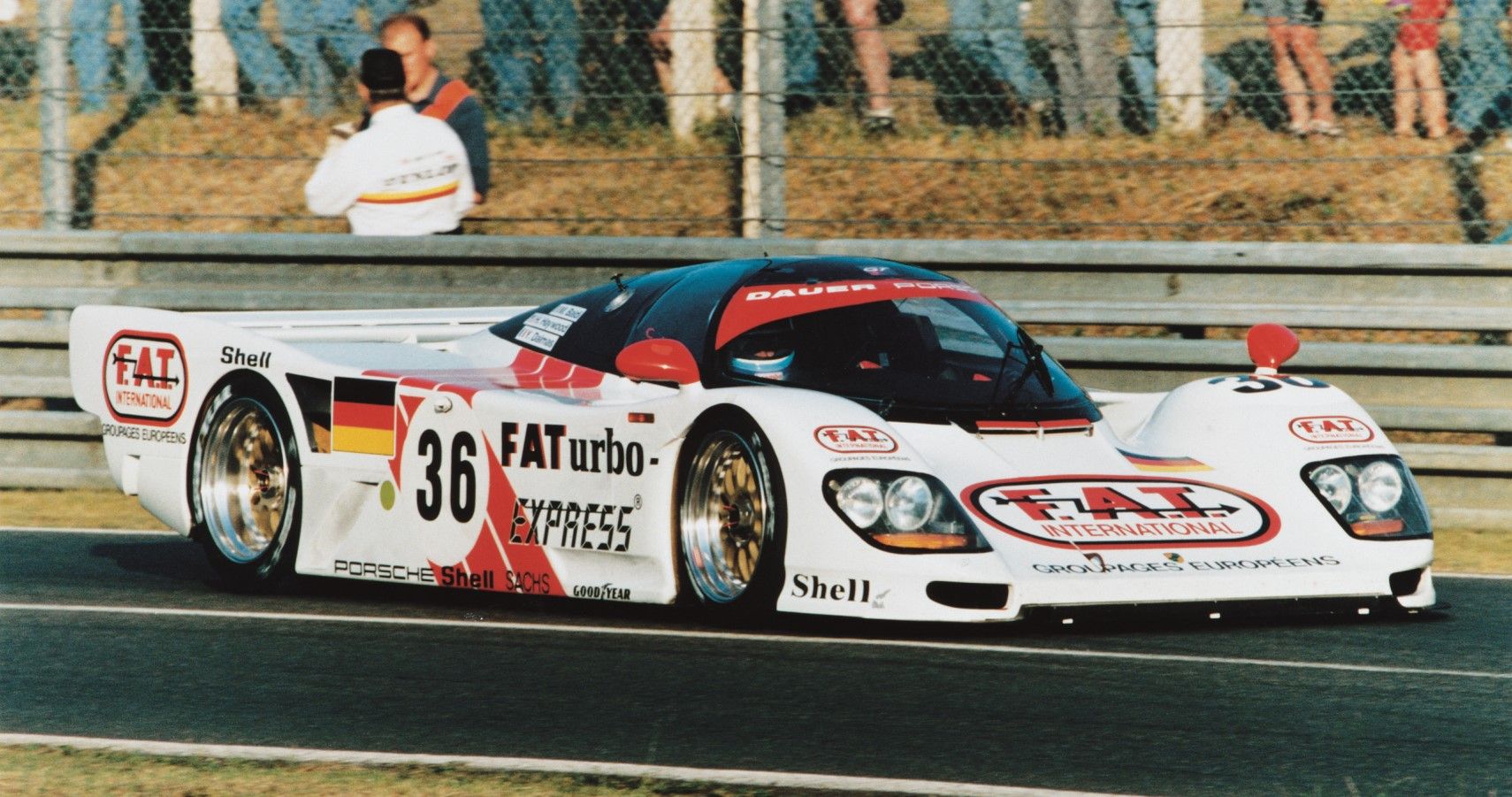 The Dauer 962 Le Mans Was A Rare 90s Supercar Based On The Porsche 962 ...