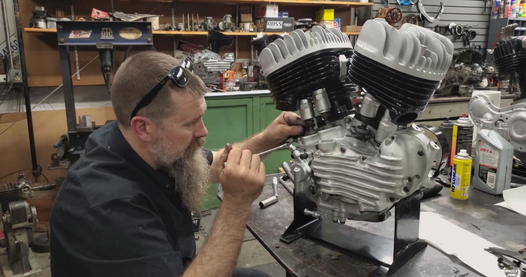 Wheels Through Time Shows Us How To Rebuild A Harley-Davidson Engine