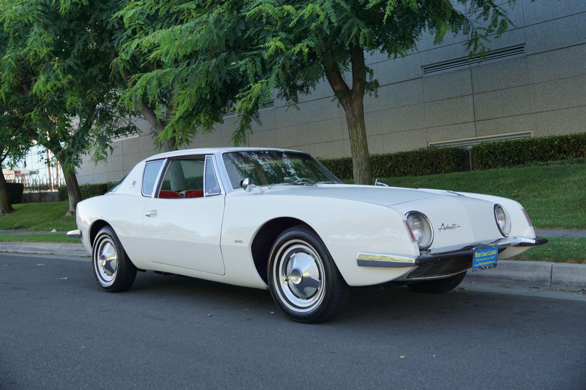 10 Things Everyone Forgot About The Studebaker Avanti