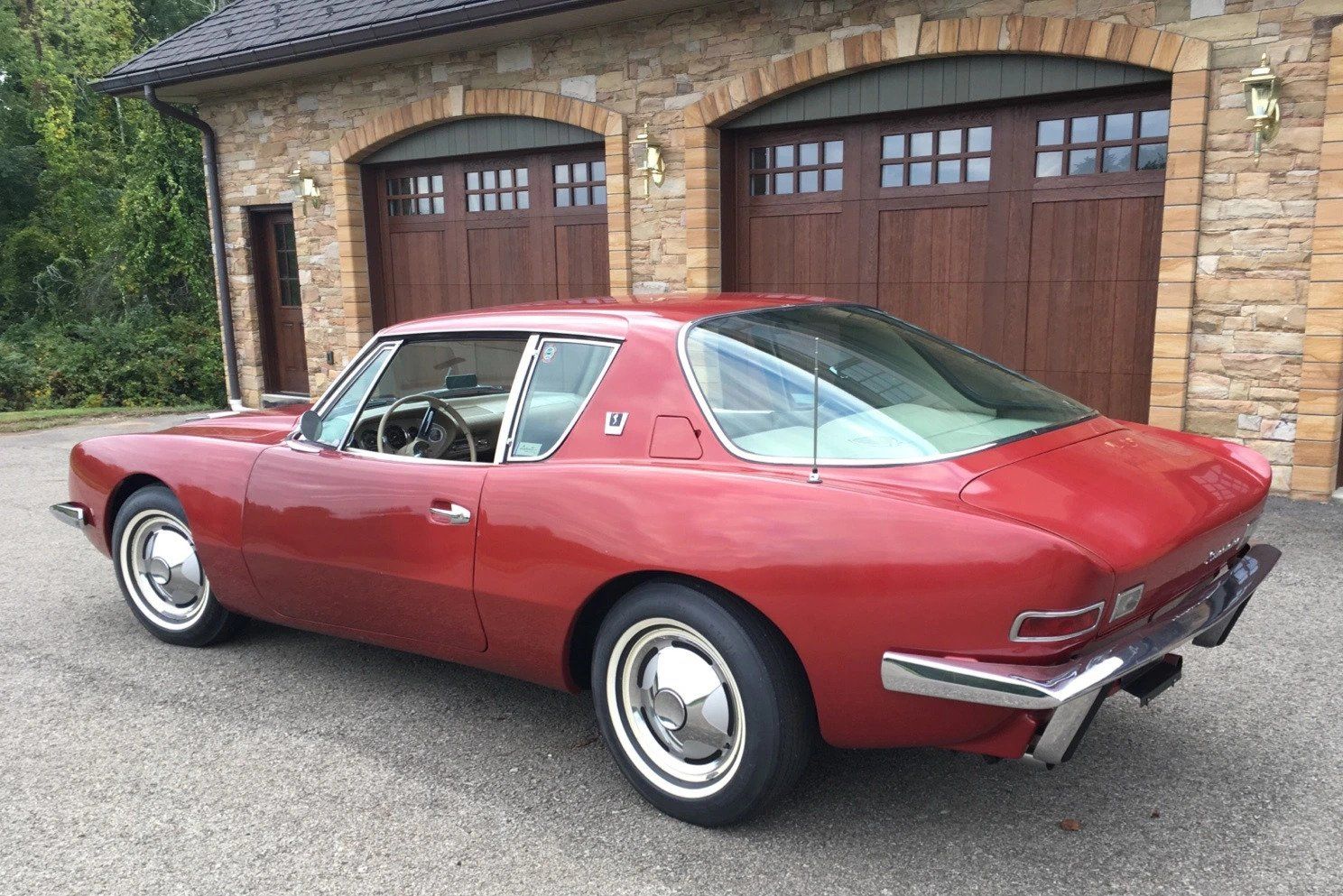10 Things Everyone Forgot About The Studebaker Avanti