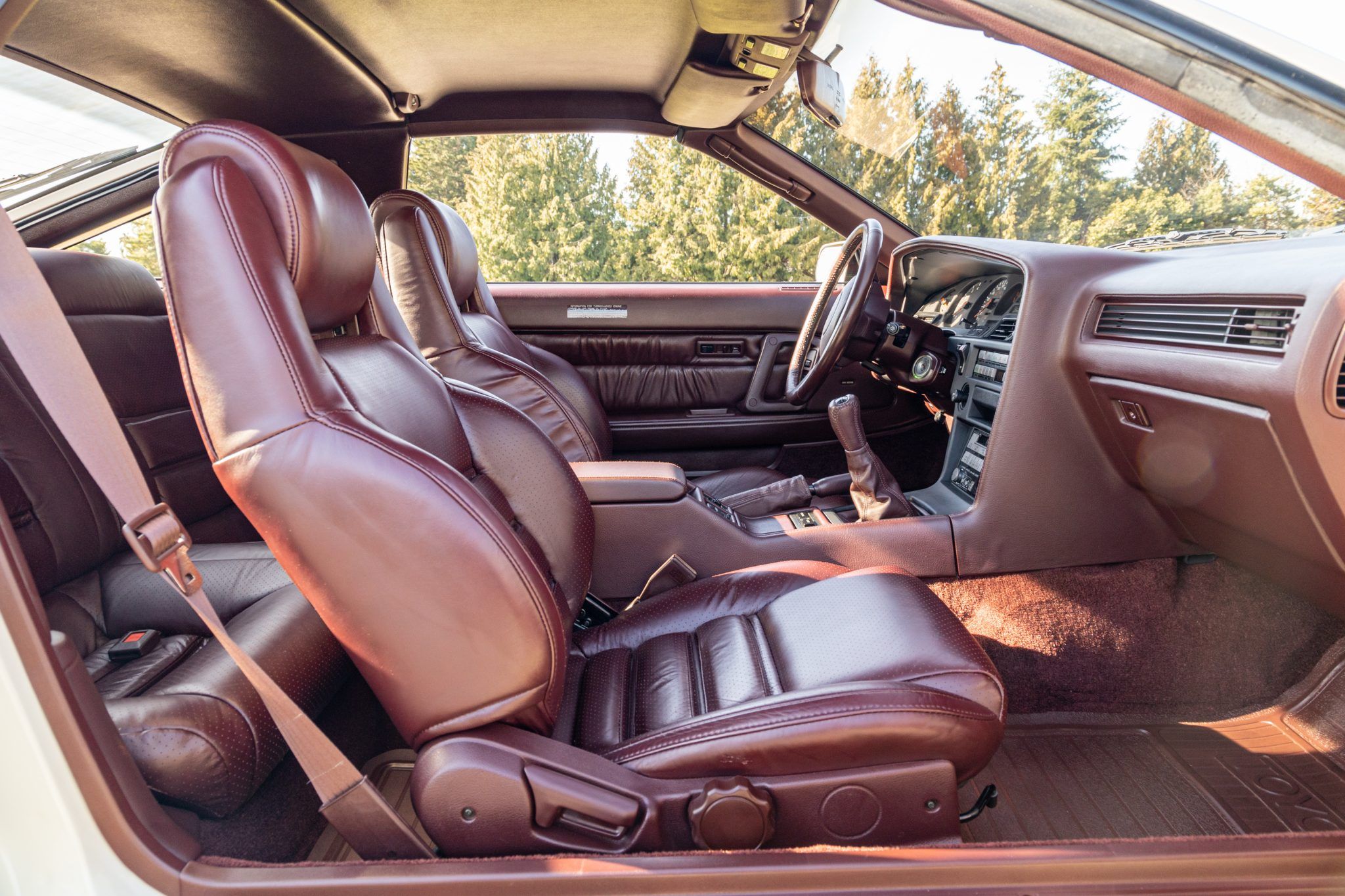 10 Reasons Why The Third-Gen A70 Toyota Supra Is Underrated