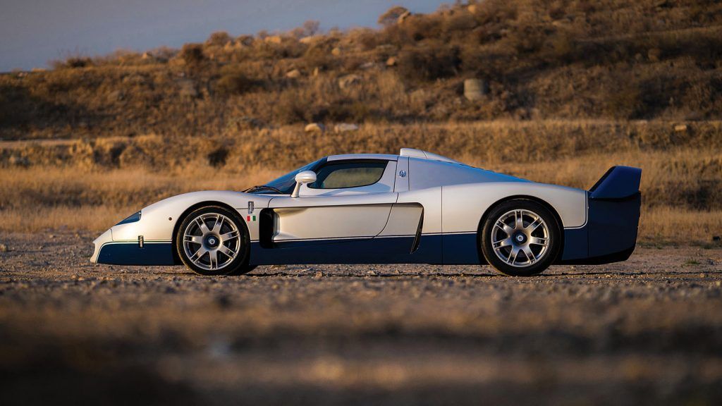 Supercar Icons: Maserati MC12 Vs Mercedes-Benz SLR McLaren