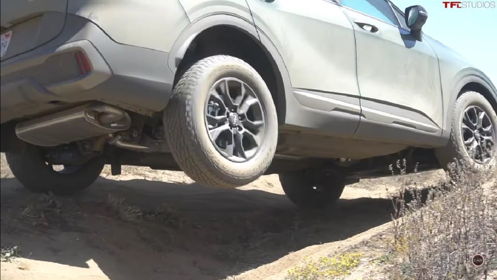 The New 2023 Kia Sportage X-Pro Prestige Goes On An Off-Roading Test