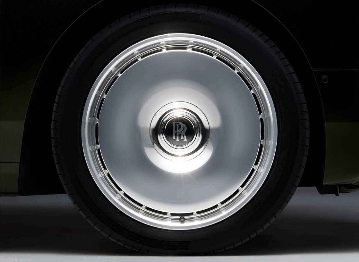 10 Awesome Car Features Only Found In Luxury Cars