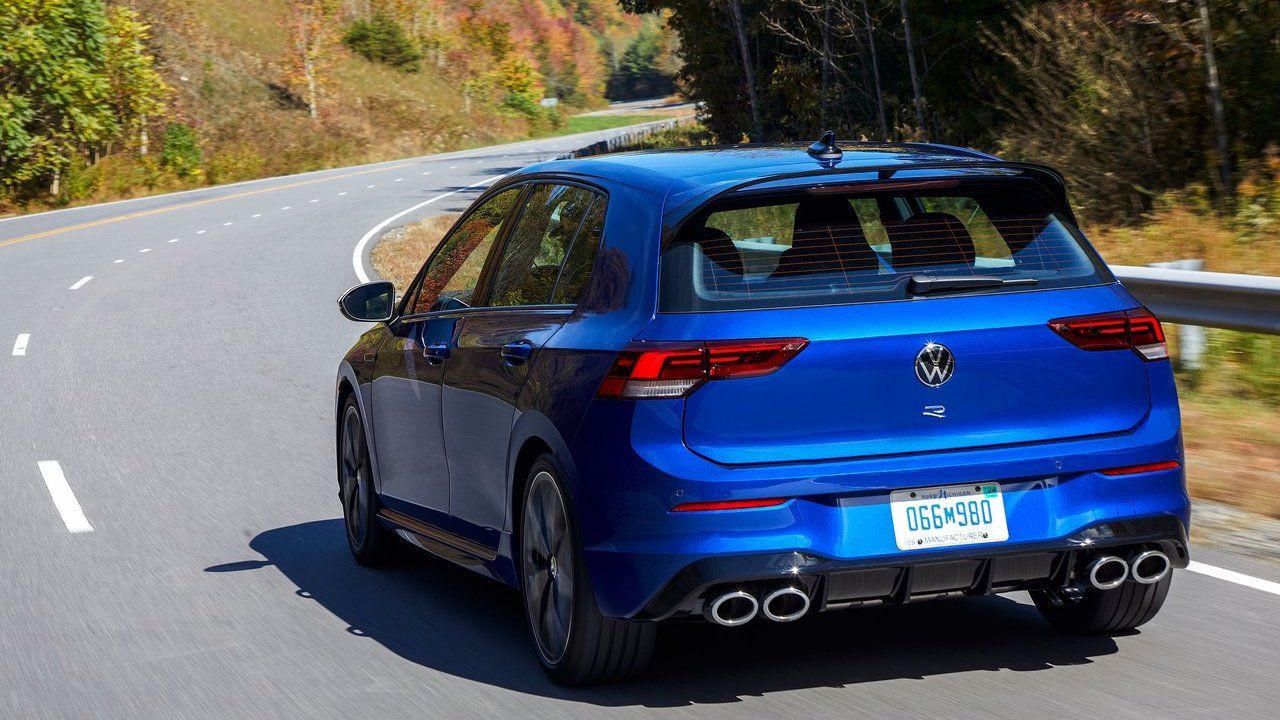 2021 Volkswagen Golf R Vs 2021 Honda Civic Type R: Which Hot Hatch To ...