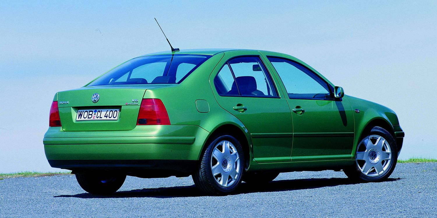 10 Coolest Cars With Unusual Engine Layouts