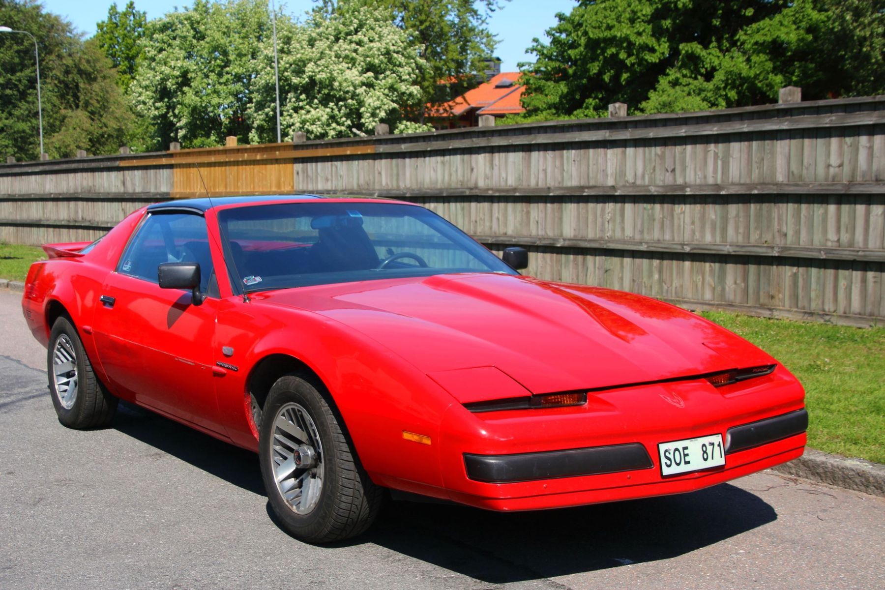 8 Most Reliable '80s Sports Cars You Can Easily Afford
