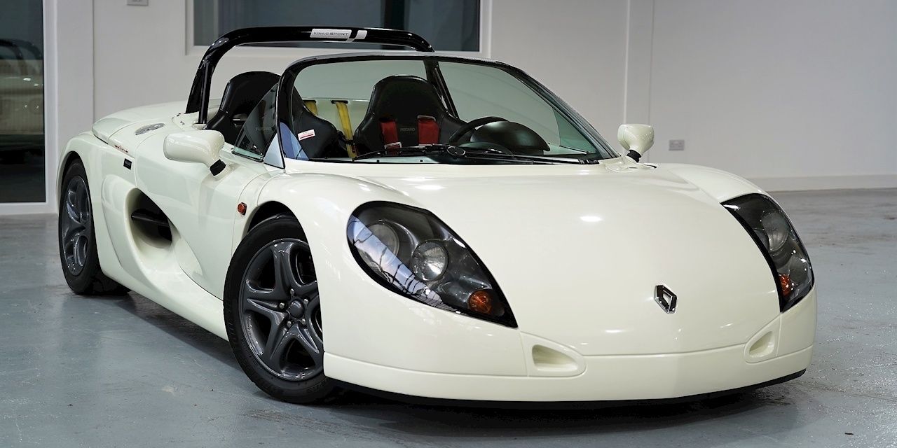 10 French Cars That Look Cool, But Should Never Be Bought By Anyone