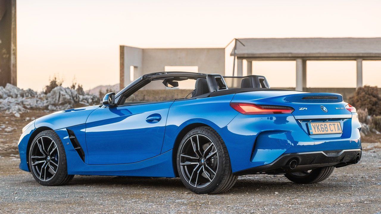 10 Best Entry-Level Sports Cars For Maximum Driving Engagement