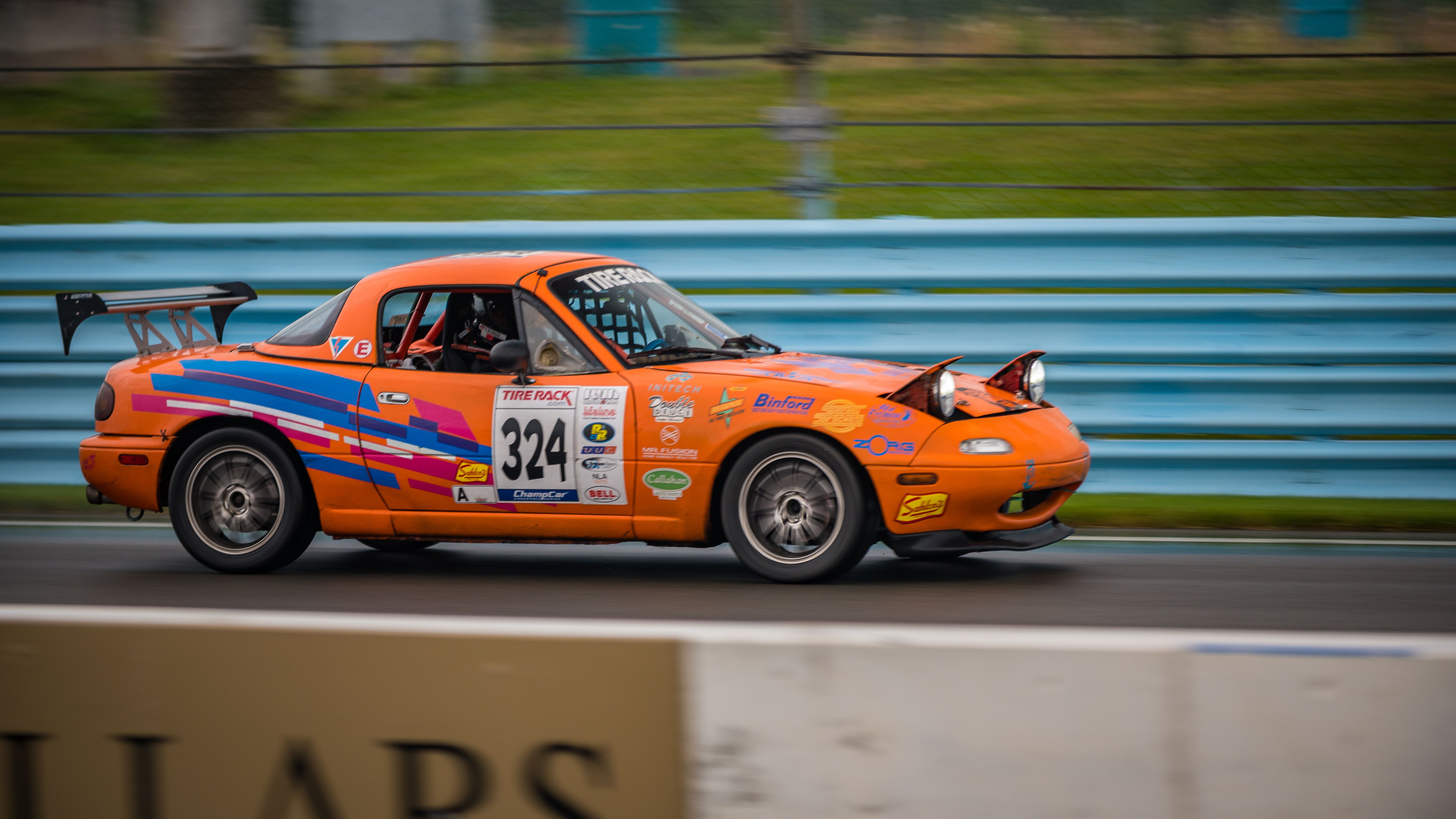 10 Reasons Why Gearheads Should Buy A Mazda Miata NA Right Now