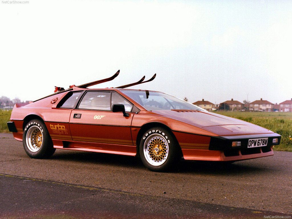 Here's Why You Should Steer Clear Of The Stunning Lotus Esprit Turbo