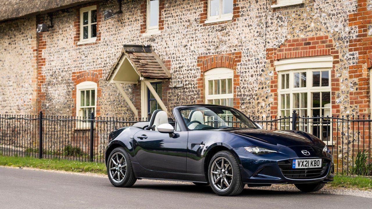 10 Best Entry-Level Sports Cars For Maximum Driving Engagement