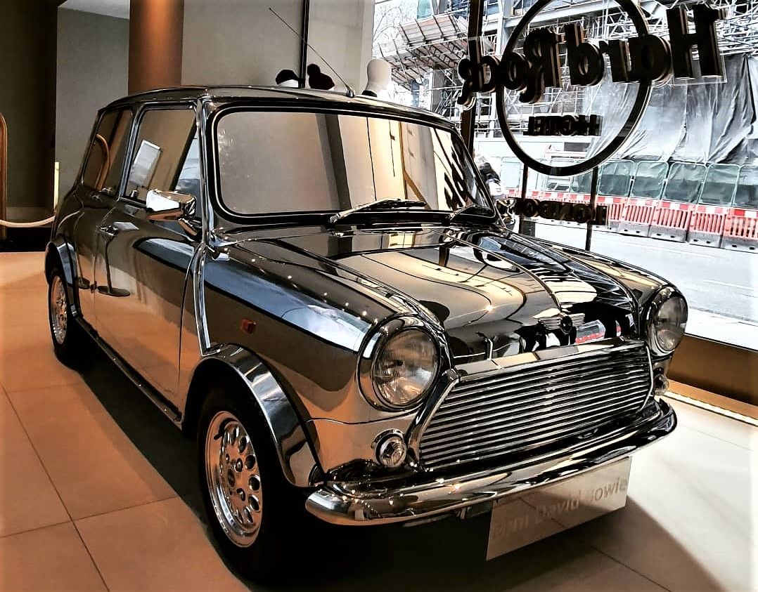 David Bowie's Chrome Mirror-Plated Mini: Pure Genius Or The Work Of 'A ...