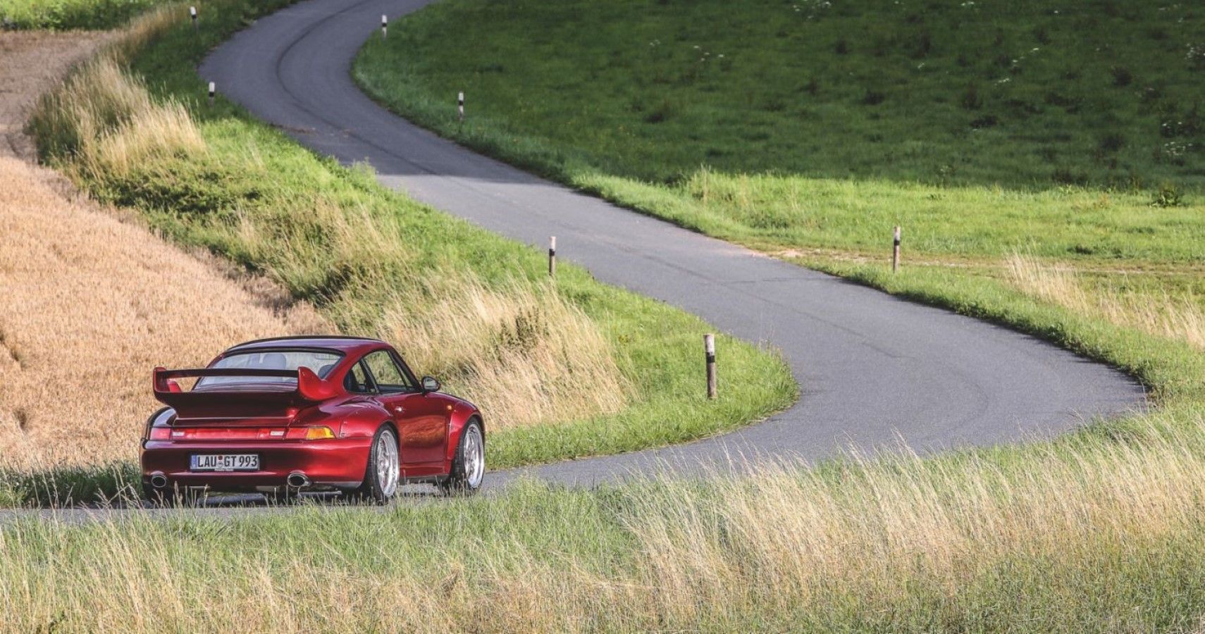 Supercar Icons: Porsche 993 GT2 Vs Lamborghini Diablo