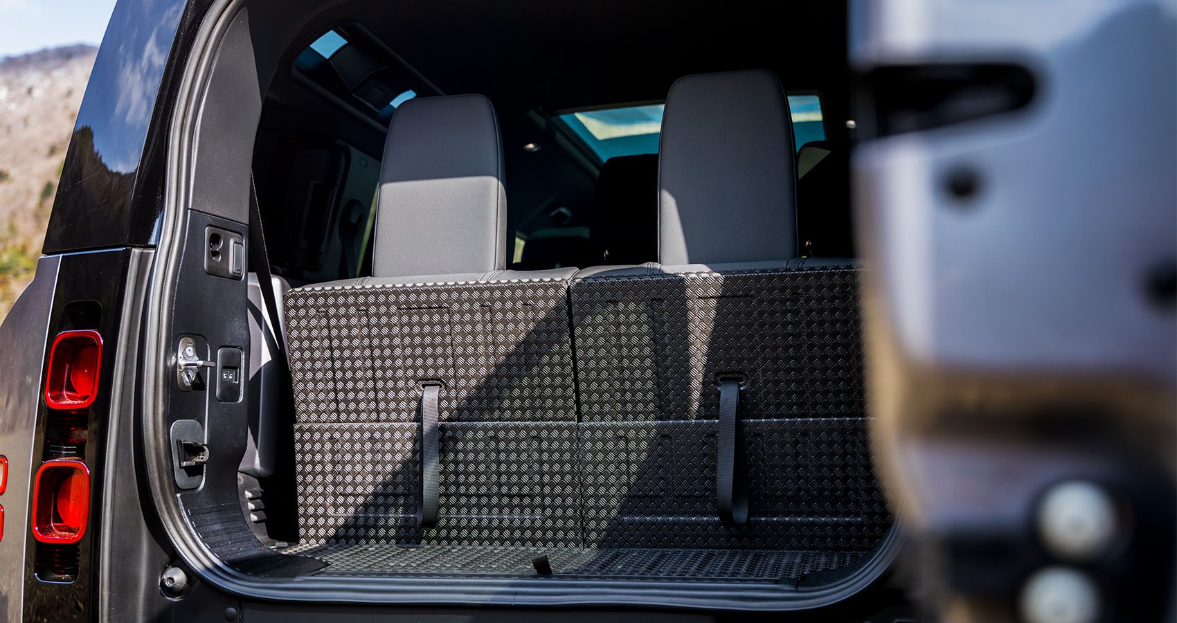 2021 Land Rover Defender 110 D300 Review: This Might Be The Better ...