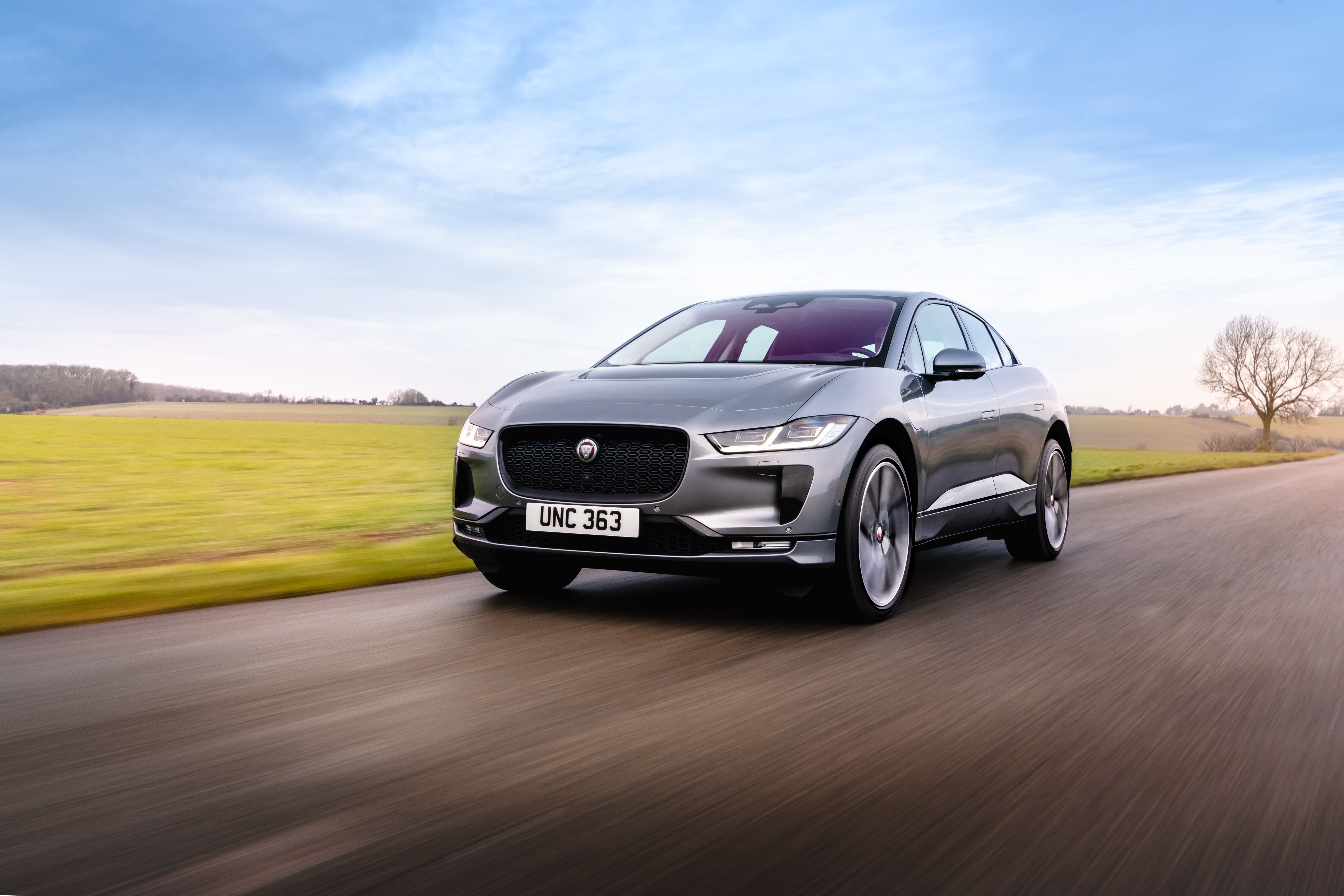 These Are Our Favorite Features Of The Jaguar I-Pace