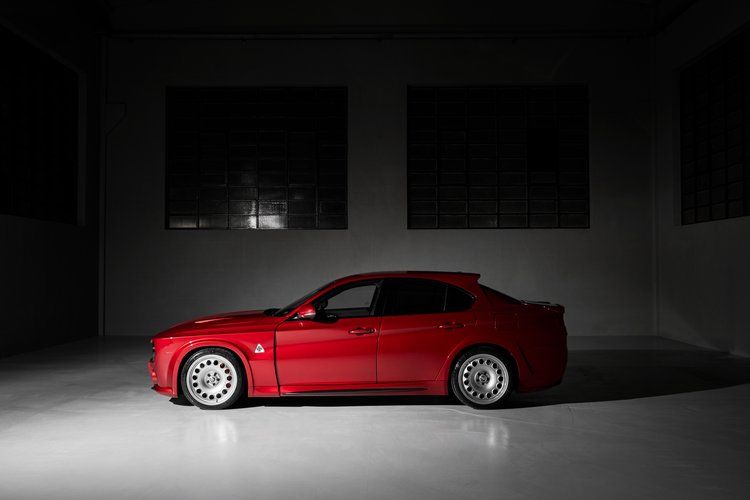 10 Reasons Why We Love The Alfa Romeo Giulia ErreErre Fuoriserie Retromod