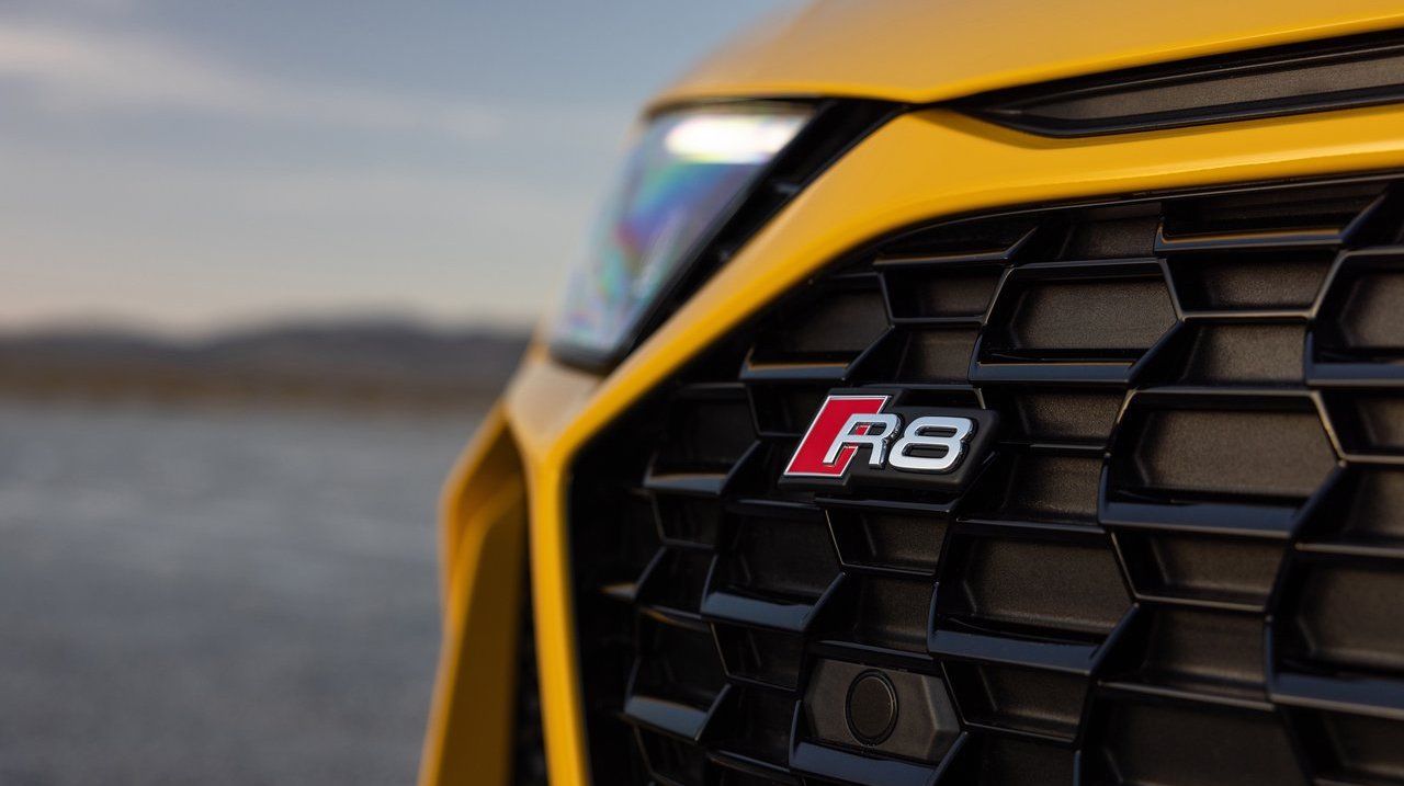 10 Reasons Why We'd Buy An Audi R8 Over A Lamborghini Huracan