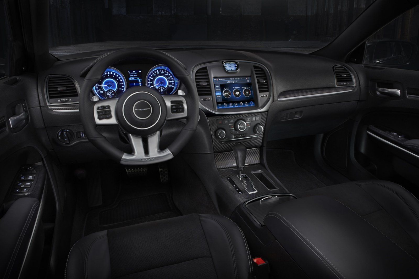 8 Reasons Why We Love The Chrysler 300 SRT (2 Reasons Why We'd Never ...