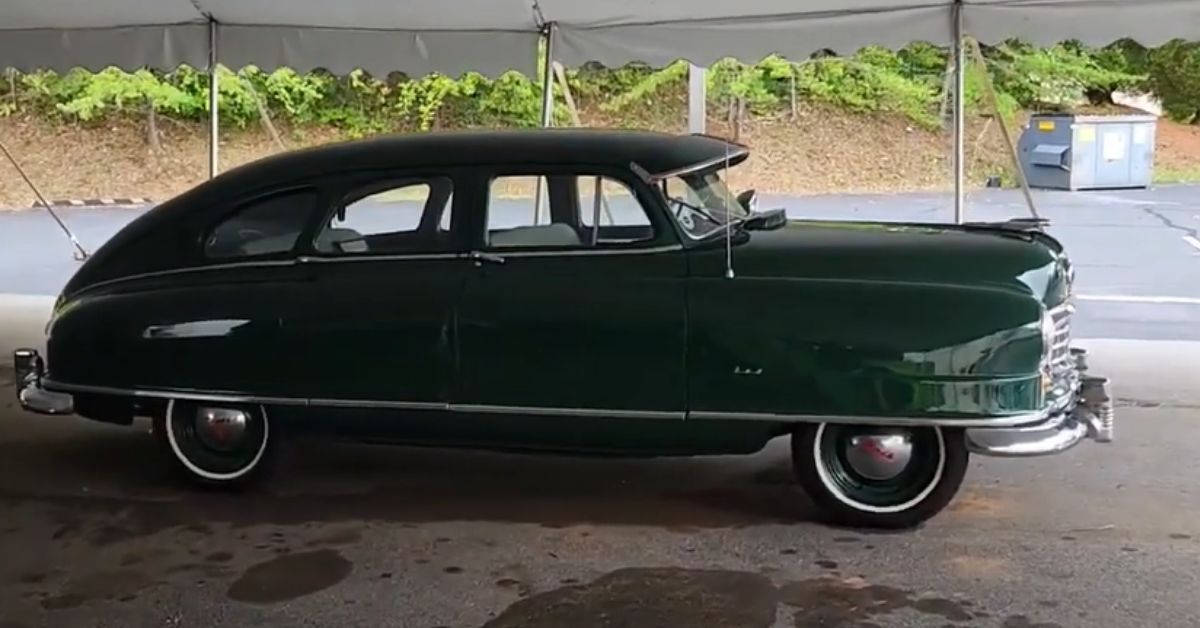 Here's Where To Find Burt Reynolds' Iconic 'Hooper' Pontiac Trans Am