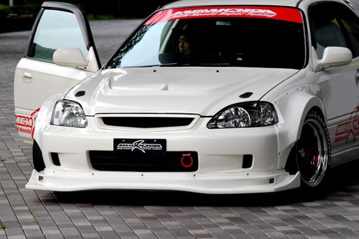 These 10 Japanese Tuning Shops Build The Sickest Hondas