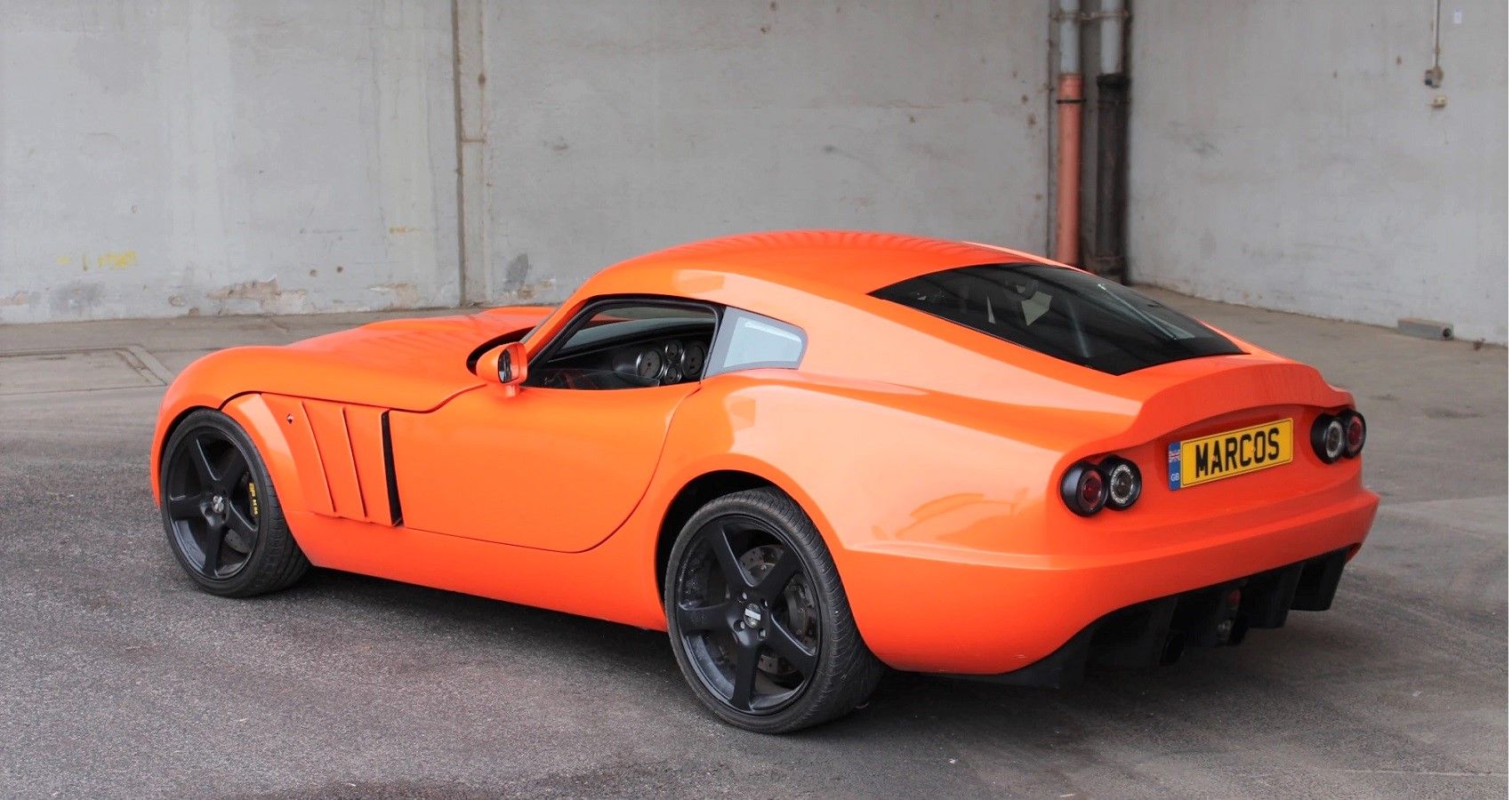 5 British Sports Cars We'd Buy Over Any Muscle Car (5 We Wouldn't)