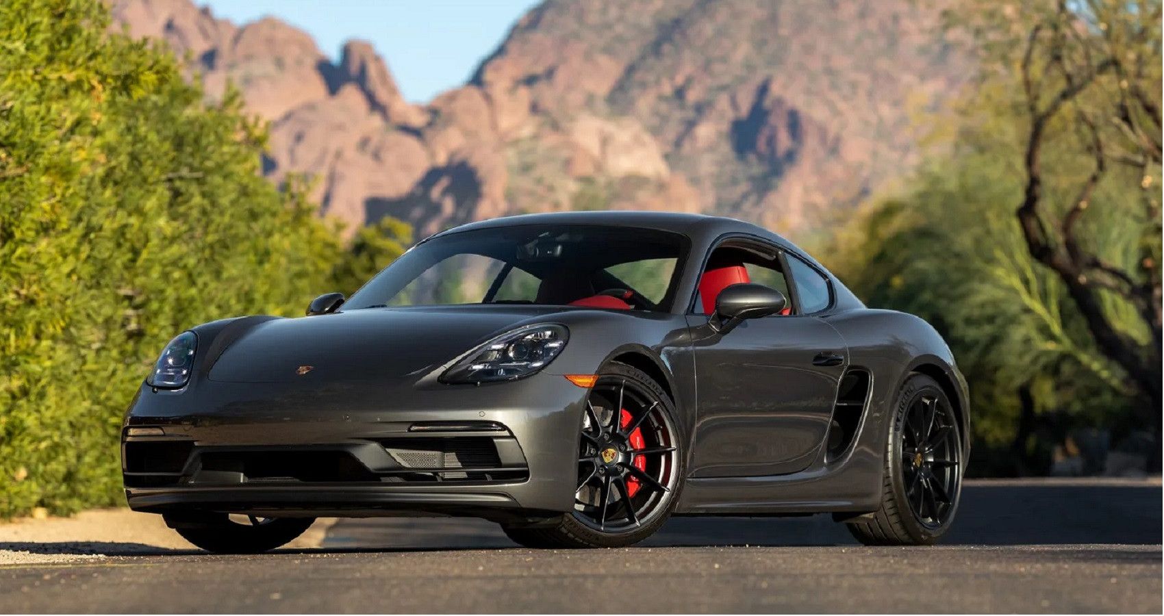 10 Reasons Why We'd Buy A Porsche 718 Over A 911