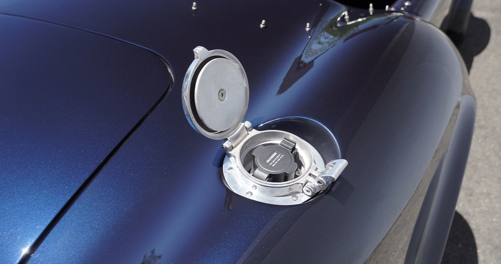 Driven: Taming 1,500 Lb-Ft Of Torque In Superformance's All-Electric ...